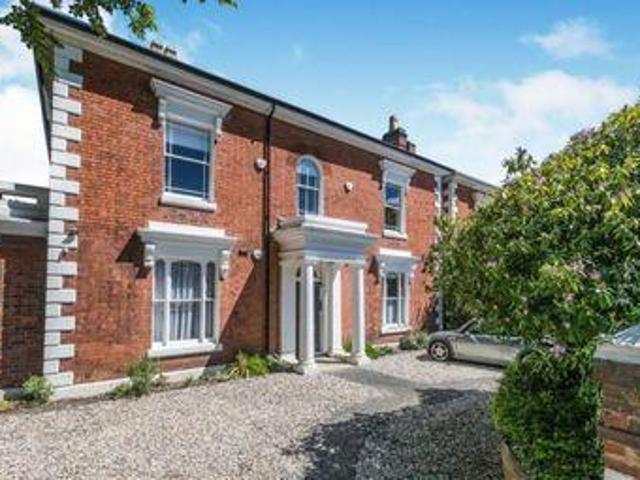2 Bedrooms Flat for sale in Portland Road, Edgbaston, Birmingham, West Midlands B16