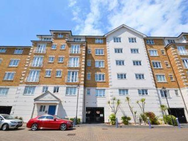 2 Bedrooms Flat for sale in Pacific Heights North, Golden Gate Way, Golden Gate Way, Eastbourne BN23