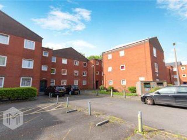 2 Bedrooms Flat for sale in Paderborn Court, Bolton, Lancashire BL1