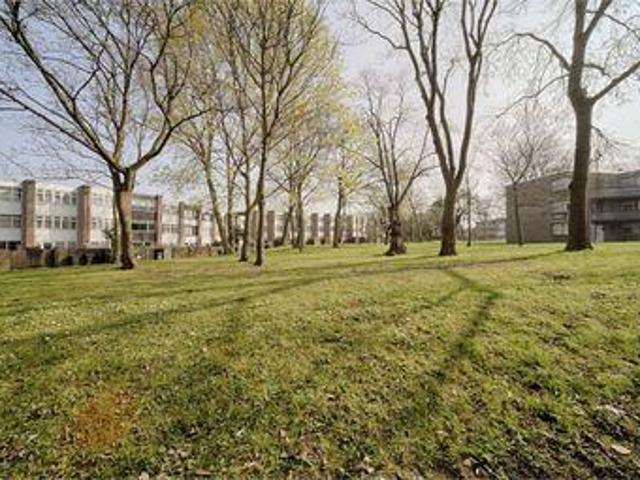 2 Bedrooms Flat for sale in Palace Road, London SW2