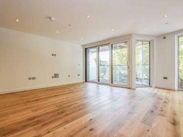 2 Bedrooms Flat for sale in Palace View, 1 Lambeth High Street, London SE1