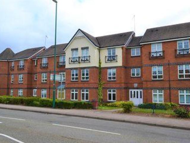 2 Bedrooms Flat for sale in Park Way, Rubery, Birmingham B45