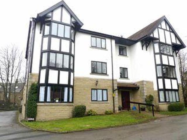 2 Bedrooms Flat for sale in Park Road, Buxton, Derbyshire SK17