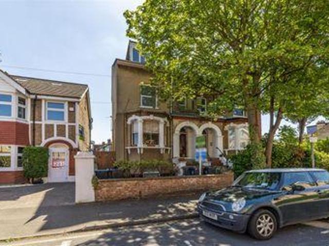 2 Bedrooms Flat for sale in Park Road, Colliers Wood, London SW19