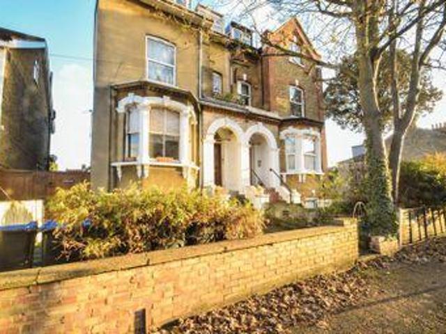 2 Bedrooms Flat for sale in Park Road, Colliers Wood, London SW19