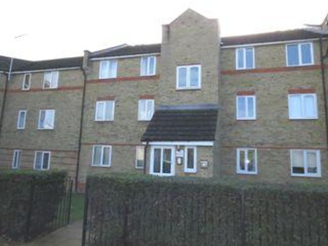 2 Bedrooms Flat for sale in Parkinson Drive, Chelmsford CM1