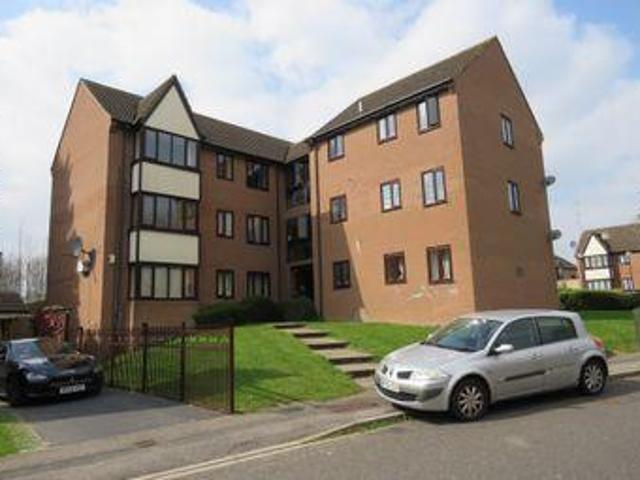 2 Bedrooms Flat for sale in Petunia Court, Luton LU3
