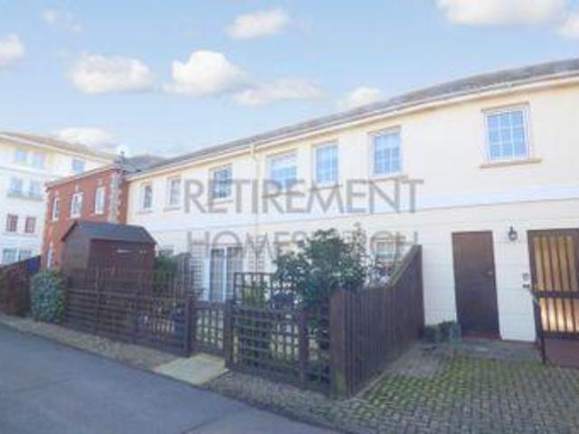 2 Bedrooms Flat for sale in Pegasus Court Cheltenham, Cheltenham GL51