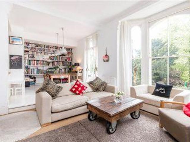 2 Bedrooms Flat for sale in Pemberton Gardens, London N19
