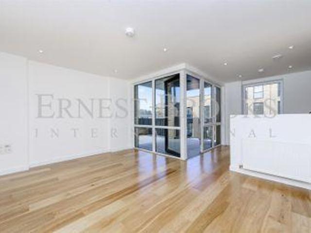 2 Bedrooms Flat for sale in Pemberton House, St Bernard’S Gate, Ealing UB1