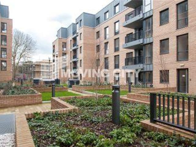 2 Bedrooms Flat for sale in Pemberton House, St Bernards, Hanwel UB1