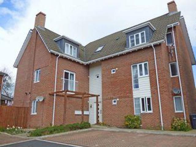 2 Bedrooms Flat for sale in Pembroke Fields, Dinton, Salisbury SP3