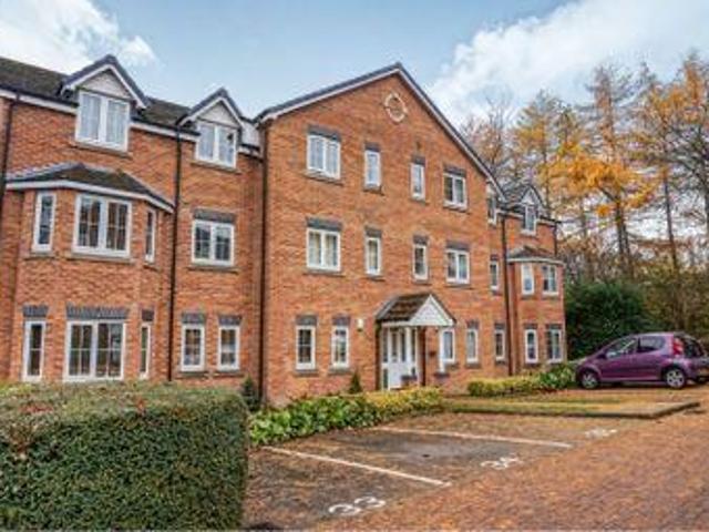 2 Bedrooms Flat for sale in Pennyfield Close, Meanwood LS6