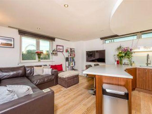 2 Bedrooms Flat for sale in Perspective Building, 100 Westminster Bridge Road, Waterloo, London SE1