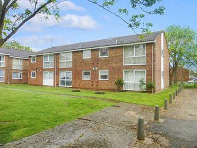 2 Bedrooms Flat for sale in Perry Green, Hemel Hempstead HP2