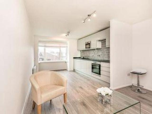 2 Bedrooms Flat for sale in Philip Court, 74A The Drive, Hove, East Sussex BN3