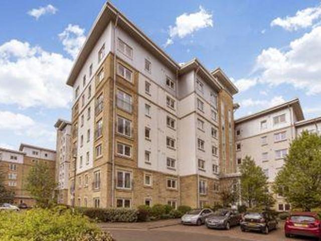 2 Bedrooms Flat for sale in Pilrig Heights, Edinburgh EH6