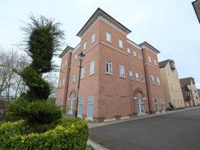 2 Bedrooms Flat for sale in Pine Street, Aylesbury HP19