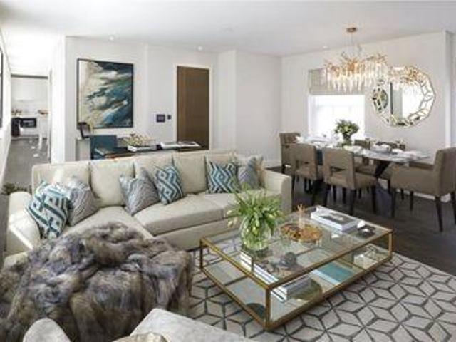 2 Bedrooms Flat for sale in Pinks Mews, Holborn EC1N