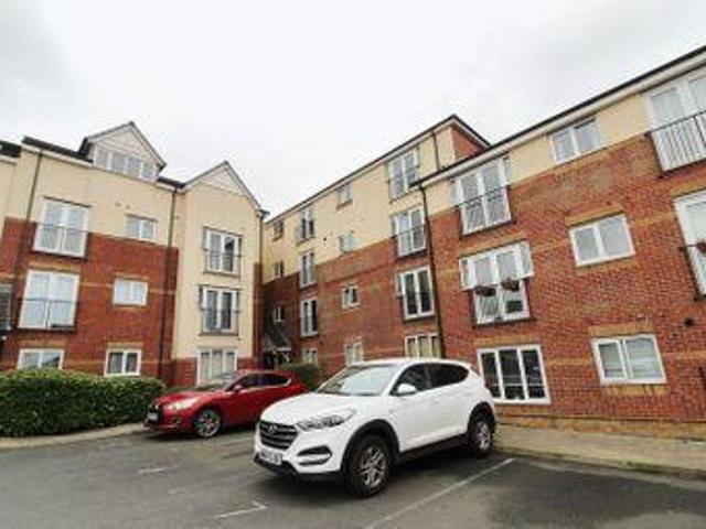 2 Bedrooms Flat for sale in Pinhigh Place, Salford M6