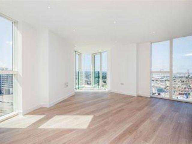 2 Bedrooms Flat for sale in Pinnacle Apartments, Saffron Central Square, Croydon, Surrey CR0