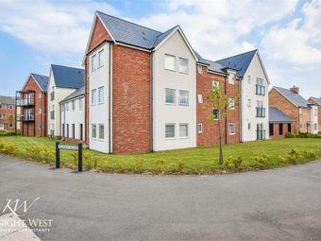 2 Bedrooms Flat for sale in Pipit Court, Stanway, Colchester, Essex CO3