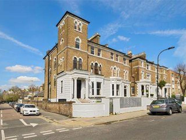 2 Bedrooms Flat for sale in Priory Road, London NW6