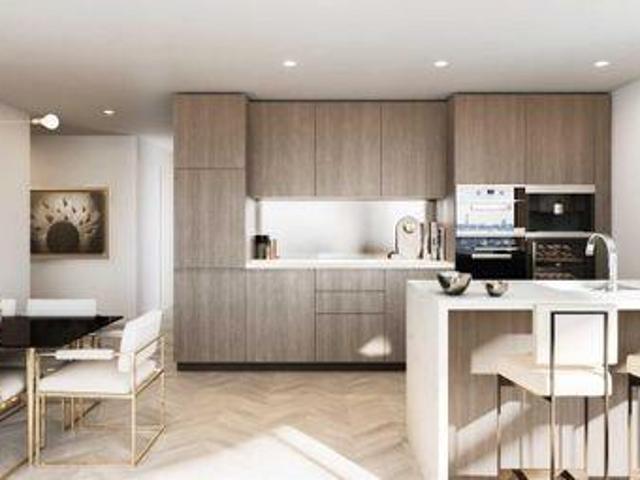2 Bedrooms Flat for sale in Principal Tower, London EC2A