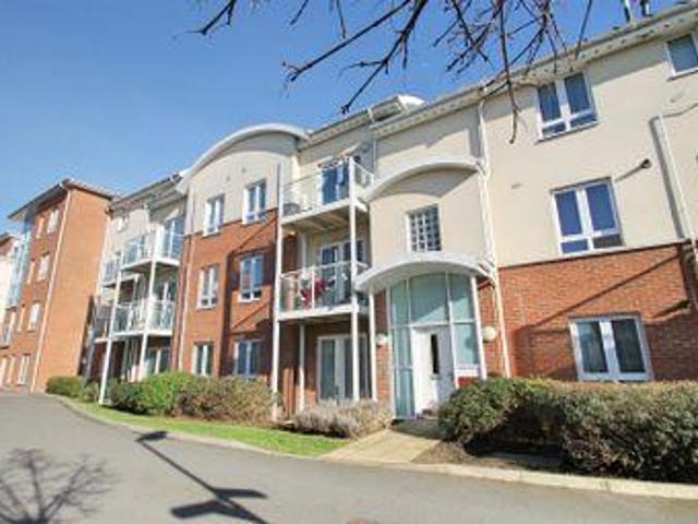 2 Bedrooms Flat for sale in Pumphouse Crescent, Watford WD17
