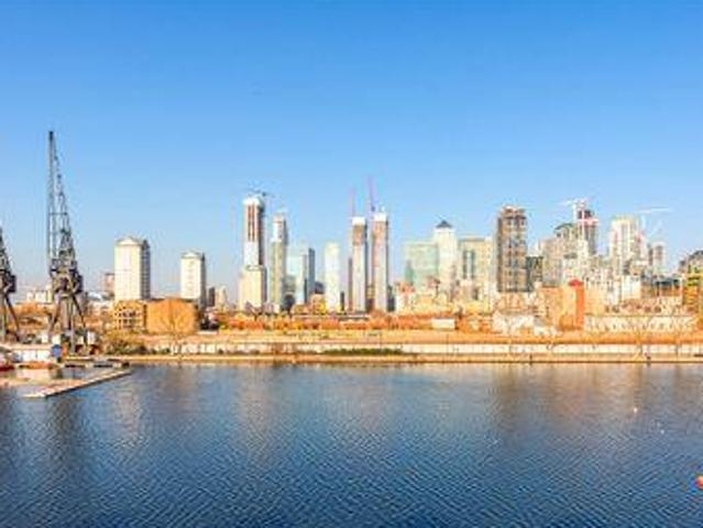 2 Bedrooms Flat for sale in Quay View Apartments, Arden Crescent, London E14