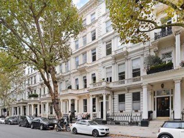 2 Bedrooms Flat for sale in Queens Gate, South Kensington, London SW7