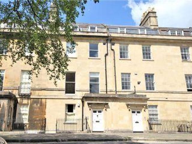 2 Bedrooms Flat for sale in Queens Parade, Bath, Somerset BA1