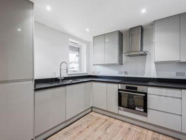 2 Bedrooms Flat for sale in Queens Road, Croydon CR0