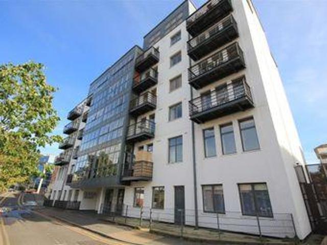 2 Bedrooms Flat for sale in Queens Wharf, Queens Road, Reading RG1