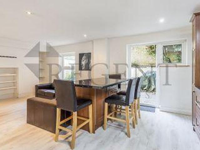 2 Bedrooms Flat for sale in Queenstown Road, London SW8
