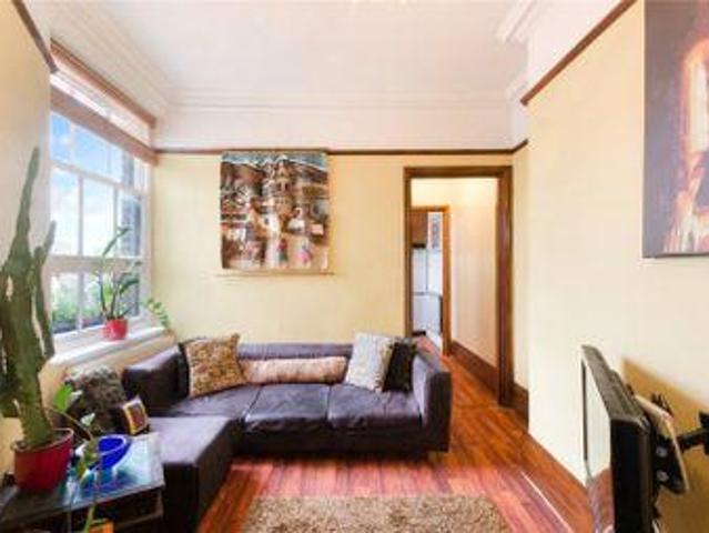 2 Bedrooms Flat for sale in Quested Court, Brett Road, London E8