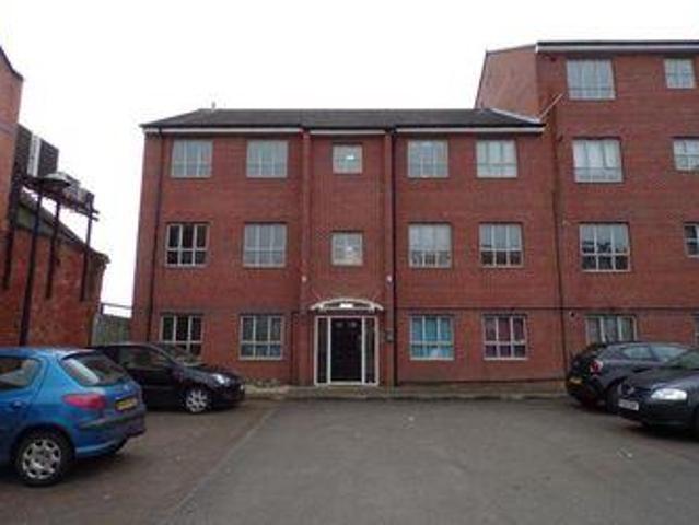 2 Bedrooms Flat for sale in Royal Victoria Court, Gamble Street, The Arboretum, Nottingham NG7