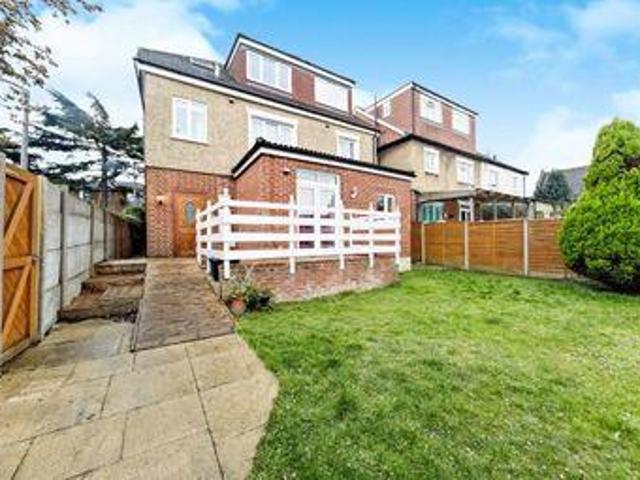 2 Bedrooms Flat for sale in Robin Hood Lane, Sutton, Surrey, England SM1