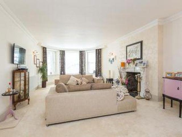 2 Bedrooms Flat for sale in Rockleaze, Bristol BS9