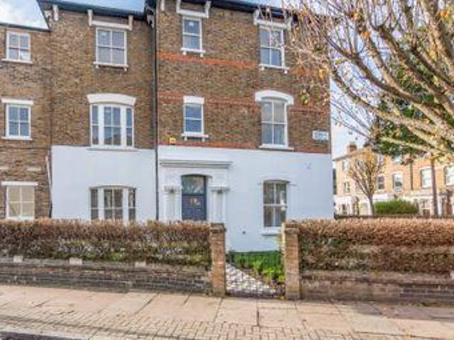 2 Bedrooms Flat for sale in Romily Road, London N4