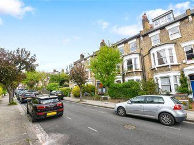 2 Bedrooms Flat for sale in Rona Road, London NW3