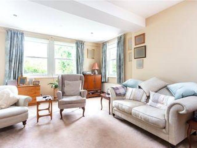 2 Bedrooms Flat for sale in Rosemount Court, 99 Ross Road, London SE25