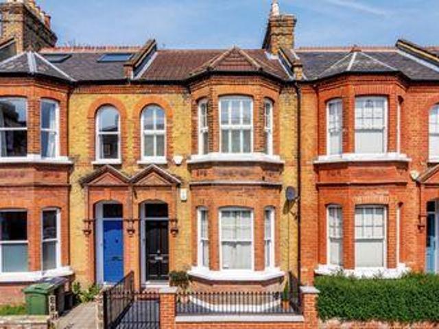 2 Bedrooms Flat for sale in Rosebery Road, London, London SW2