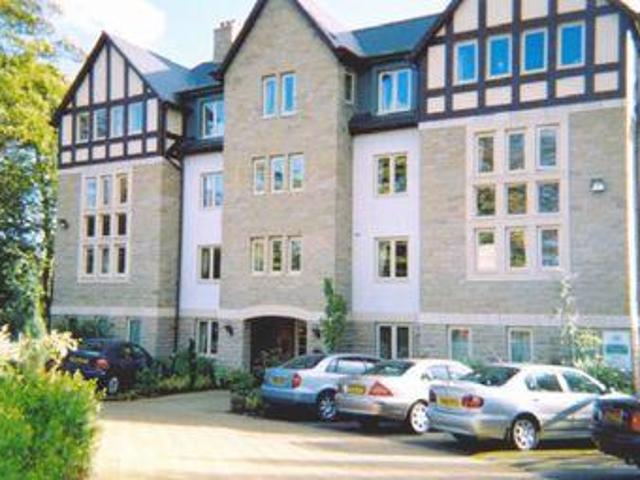 2 Bedrooms Flat for sale in Rosewood Court, Leeds LS8