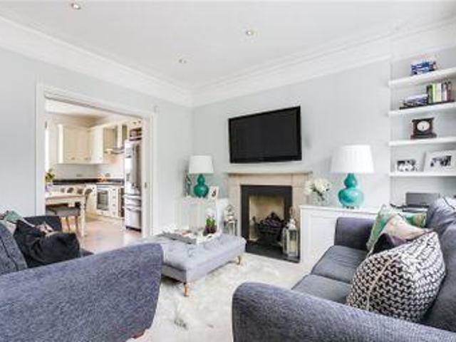 2 Bedrooms Flat for sale in Rostrevor Road, London SW6