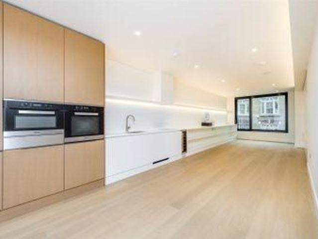 2 Bedrooms Flat for sale in Rathbone Square, Evelyn Yard, Fitztrovia, London W1T