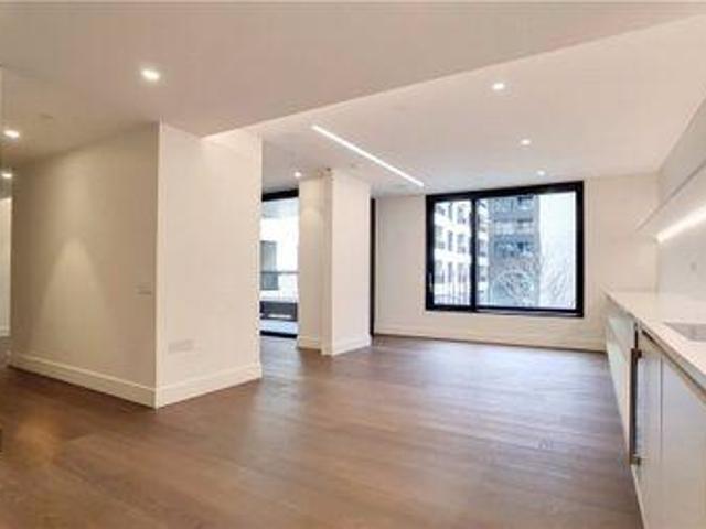 2 Bedrooms Flat for sale in Rathbone Square, 37 Rathbone Place, London W1T