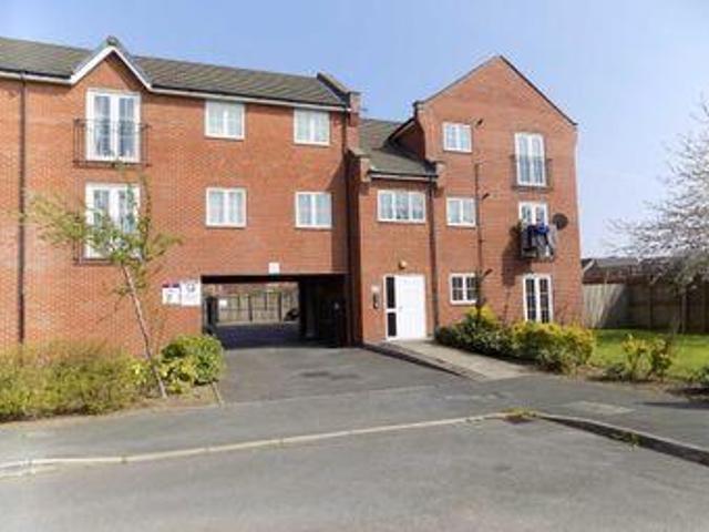 2 Bedrooms Flat for sale in Rawsthorne Avenue, Manchester M18
