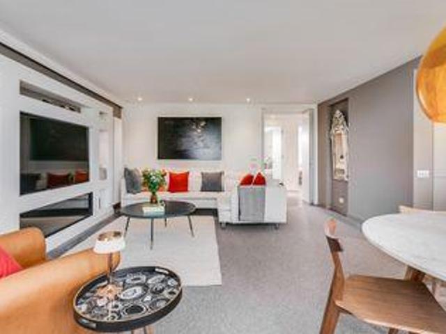 2 Bedrooms Flat for sale in Randolph Crescent, Little Venice, London W9