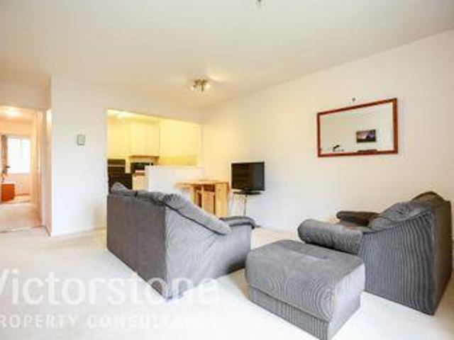 2 Bedrooms Flat for sale in Reachview Close, London NW1